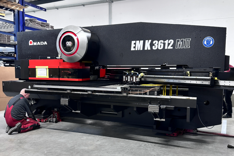Maschinenparkerweiterung mit einer Amada EM K 3612 MII